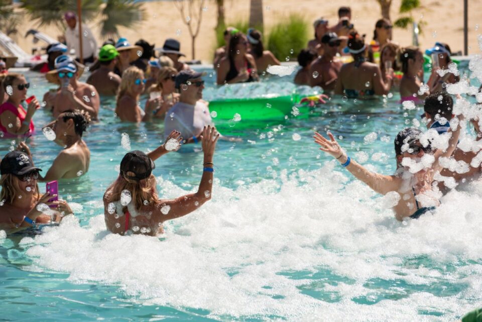 12 Los Cabos Hotels Already Sold Out For Spring Break 2026 - Cabo Sun