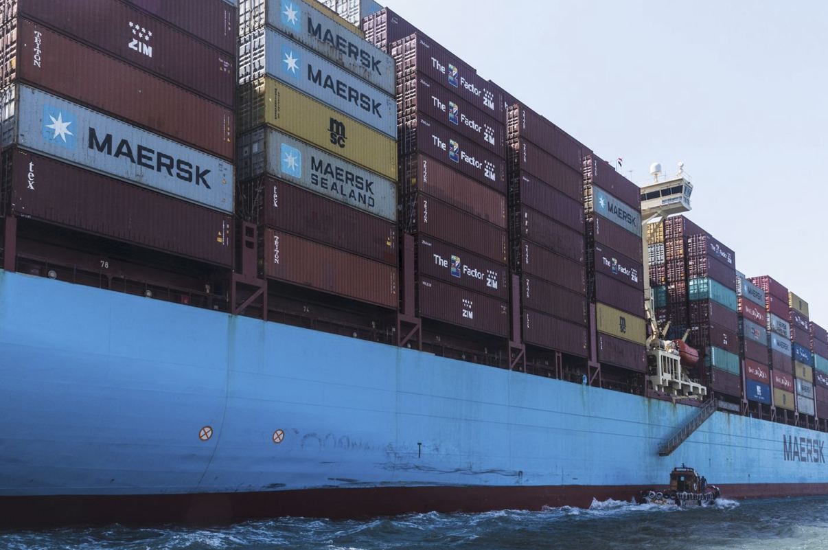 Sudden Appearance Of Giant Cargo Ship In Cabo San Lucas Bay - Cabo Sun
