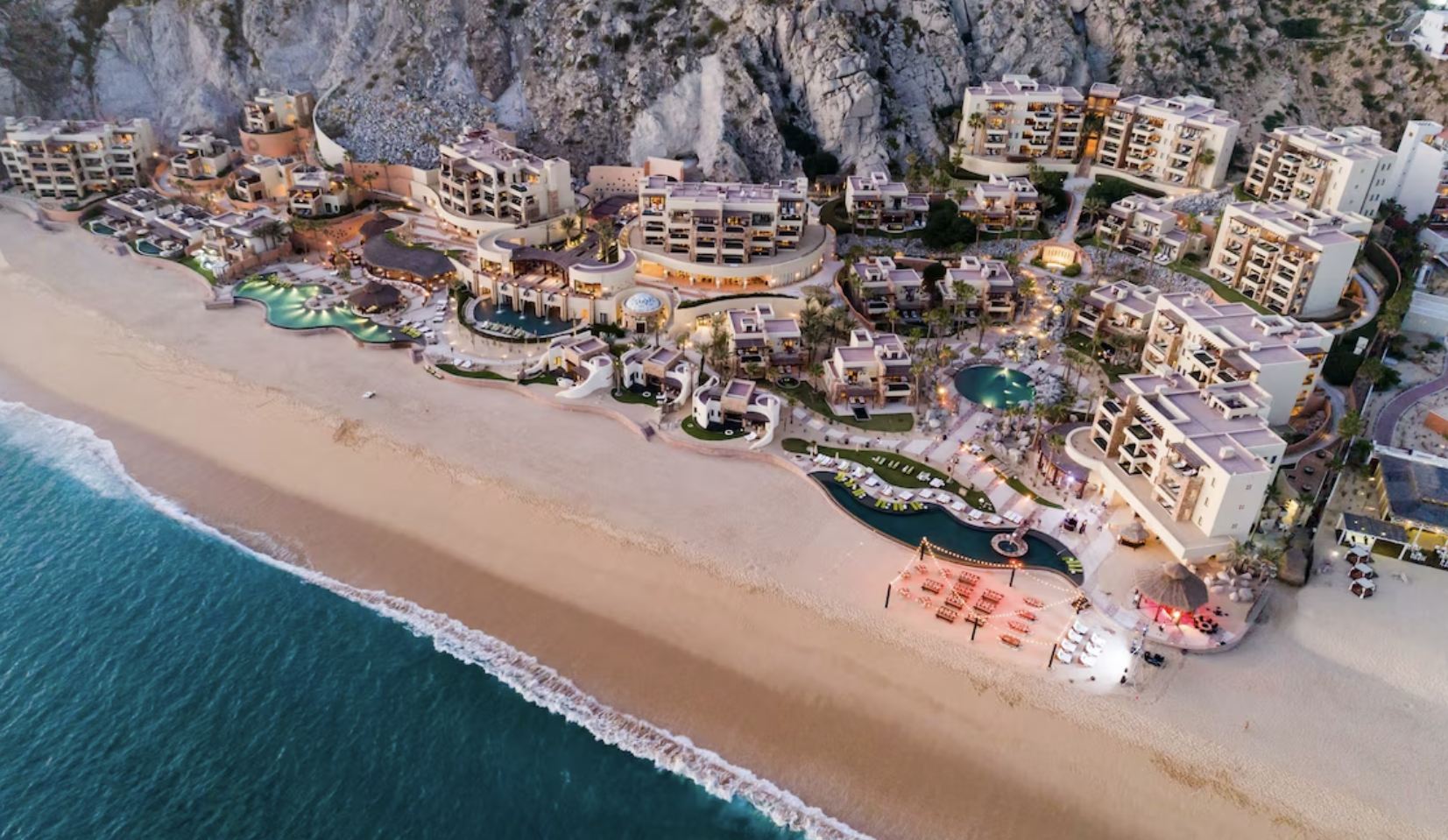 This Famous Cabo Resort Feels Brand New: Here’s Why Tourists Can’t Get ...