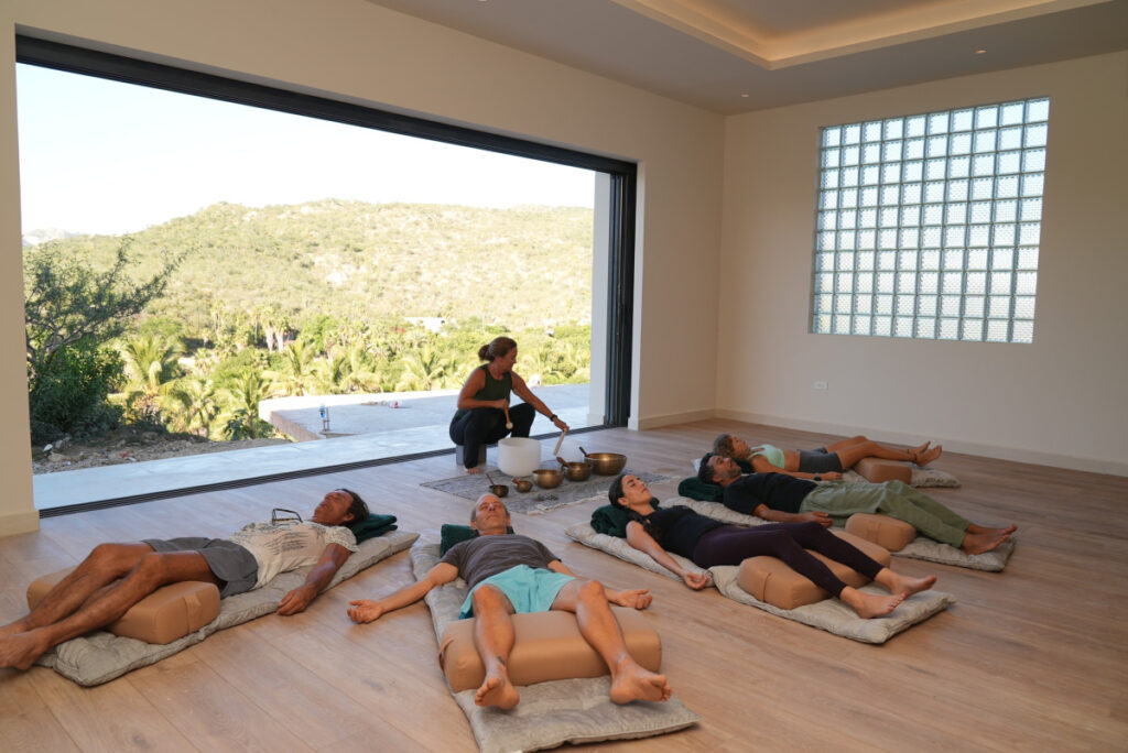 New Yoga Studio Opens In San José Offering Tourists Cheap Drop-In ...