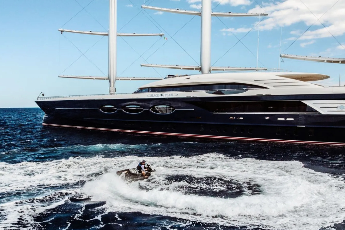 Inside A Cabo Superyacht: The True Cost Of The Ultimate Luxury Week For ...