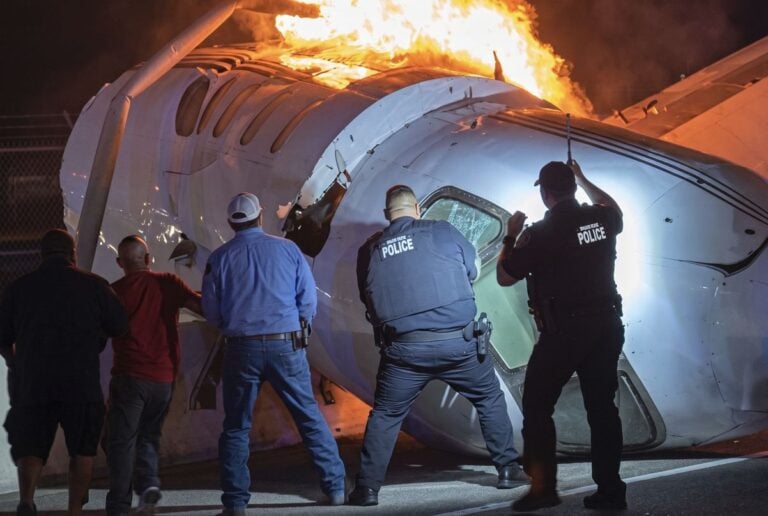Private Plane From Los Cabos Crashes On Texas Highway Killing 1 ...